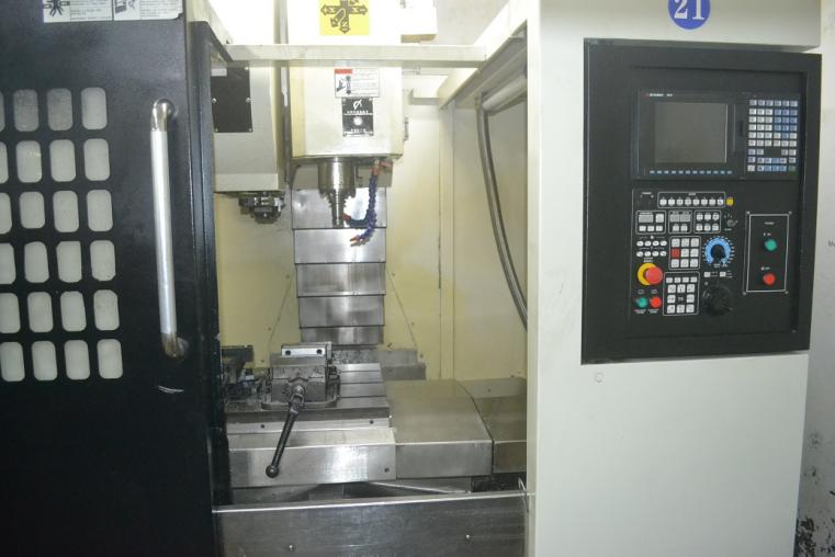 The Ultimate Guide To Choosing The Right CNC Milling Machine for Your ...