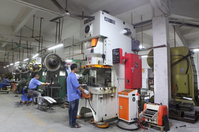 Hot Metal Stamping VS Cold Metal Stamping: Detailed Comparison | CNC ...